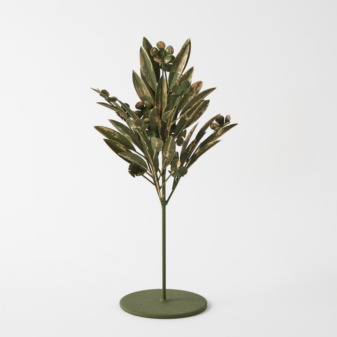 Evergreen Sculpture Medium - Pilbeam Living